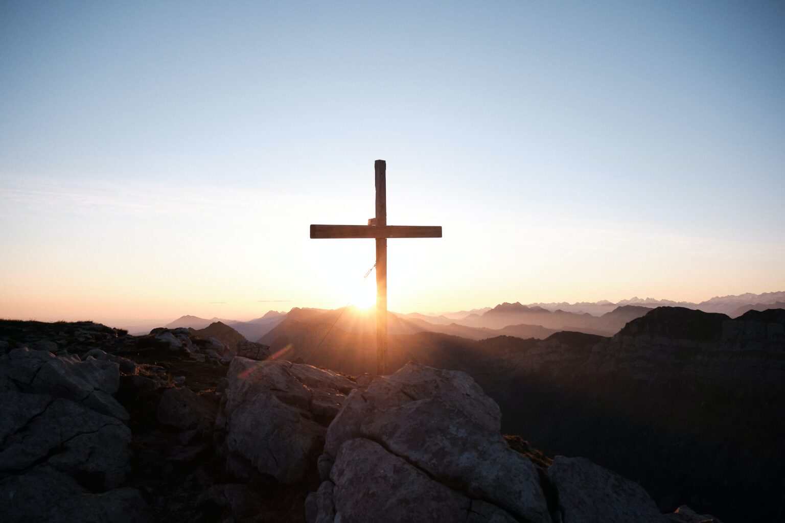 Bekehrungsgebet: Im Gebet Jesus annehmen - amen.de